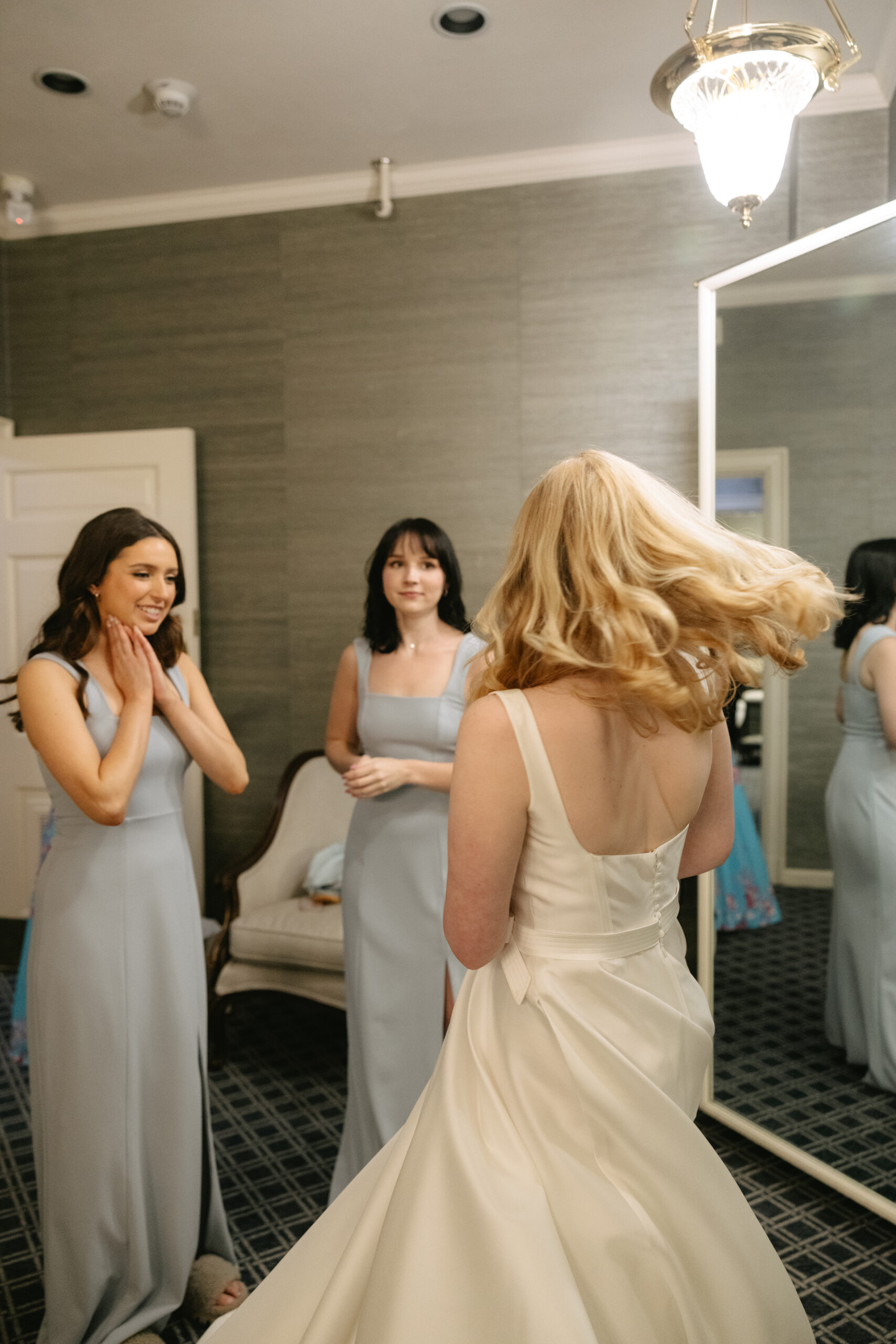 A Traditional Dallas Wedding with a Modern Twist - Showit Blog